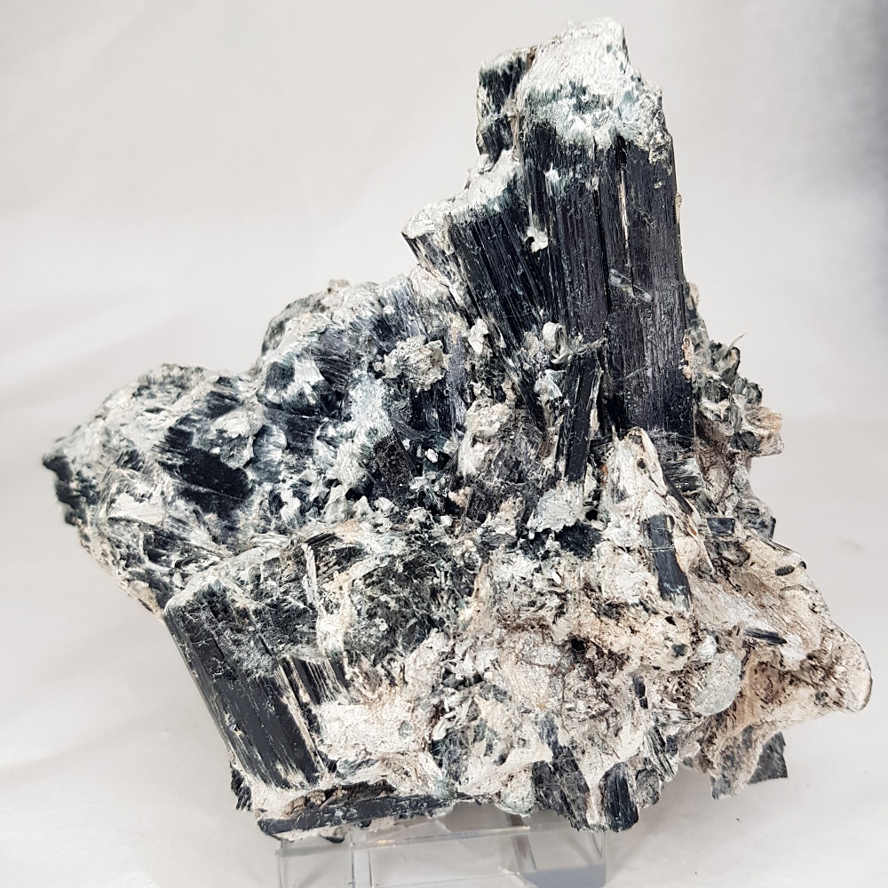 Hornblende fra Kragerø - Naturens Mangfold AS